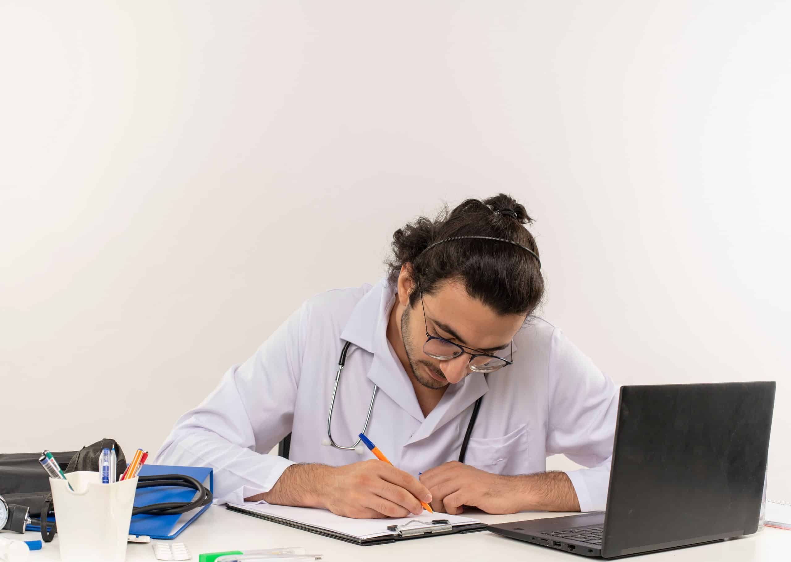 What Does a Virtual Medical Scribe Do? Key Roles and Benefits